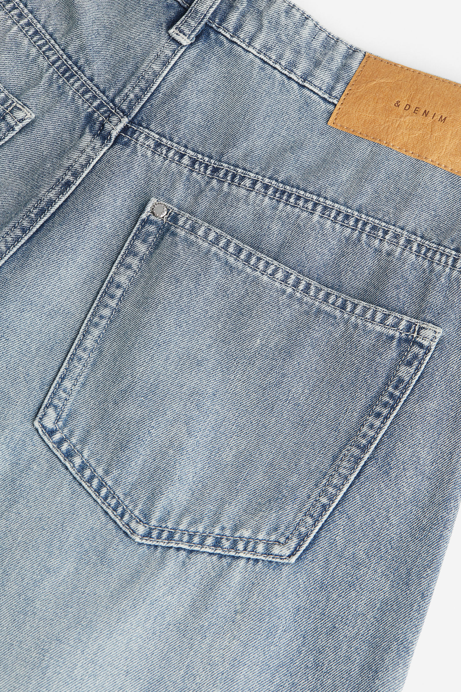 Feather Soft Straight Regular Jeans - H&M EC