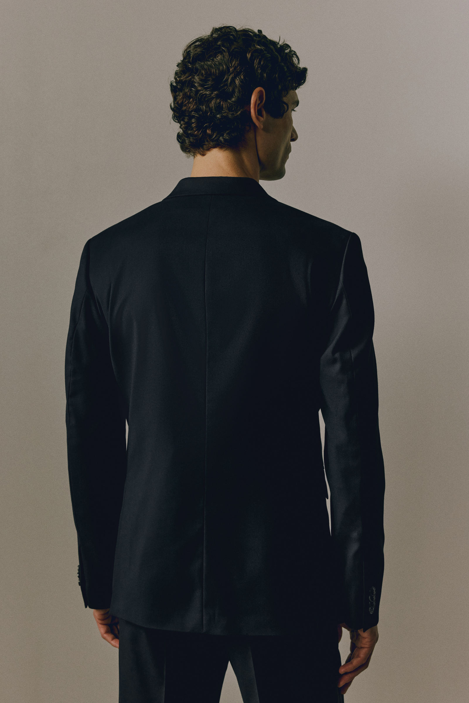 Americana Slim Fit - H&M EC